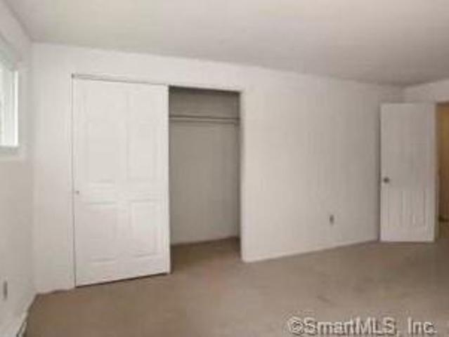 52 Perry Hill Rd #2F Ashford, CT 06278