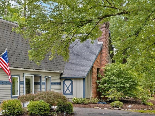 52 Ruggles Road