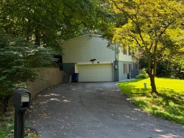 52 Scenic Dr