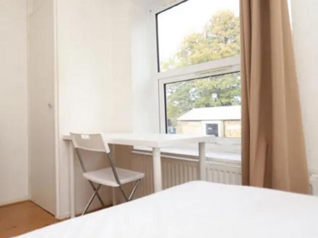 52 Sewardstone Road, London, E2 9JG, United Kingdom | Room for rent #154573424 | Rentberry