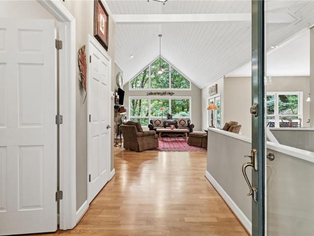 52 Swallow Point