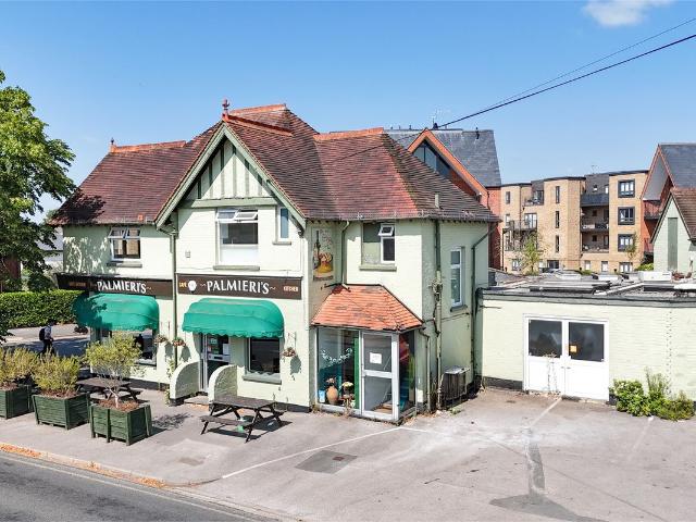 52B Furze Platt Road, Maidenhead, Berkshire SL6, 2 bed maisonette to rent, £1,700 pcm | PrimeLocation