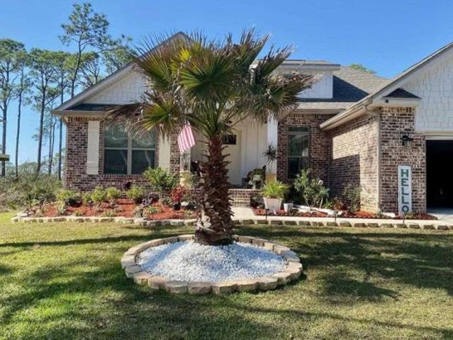 5304 N Shore Rd, Pensacola, FL 32507