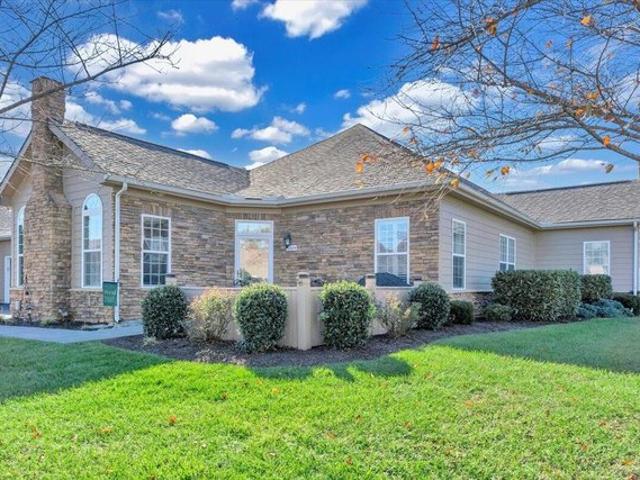 5304 Orchard Villas Cir, Roanoke, VA 24019