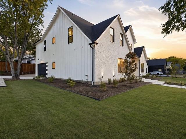 5304 Chippewa Dr, Dallas, TX 75212