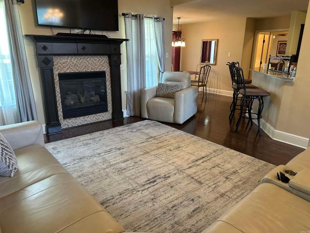 5304 Glenn Cove