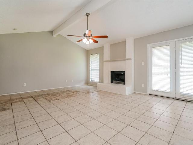 5304 Tamarack Court