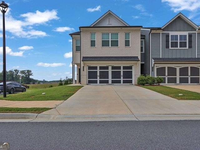 5305 Melbourne Ln, Flowery Branch, GA 30542