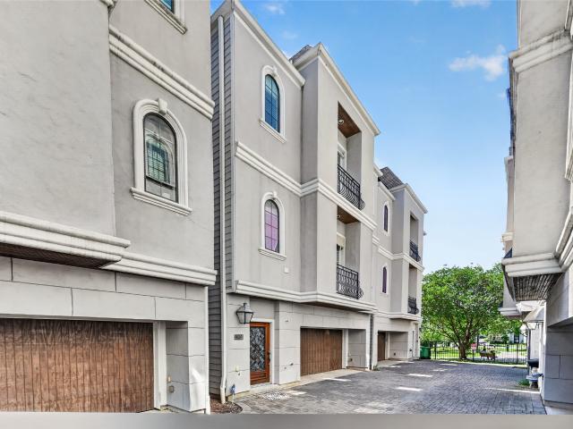 5305 Lillian Street B