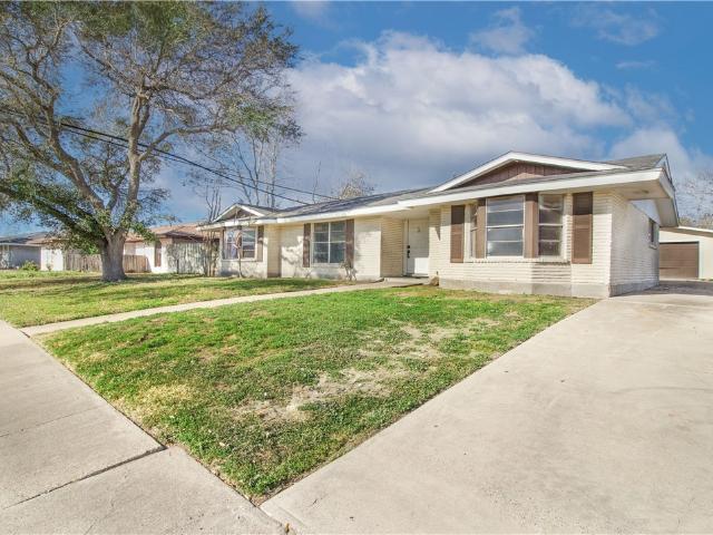 5305 Surrey Ln, Corpus Christi, TX 78415 | MLS #471345