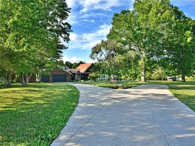 5305 Warren Sharon Rd, Vienna, OH 44473