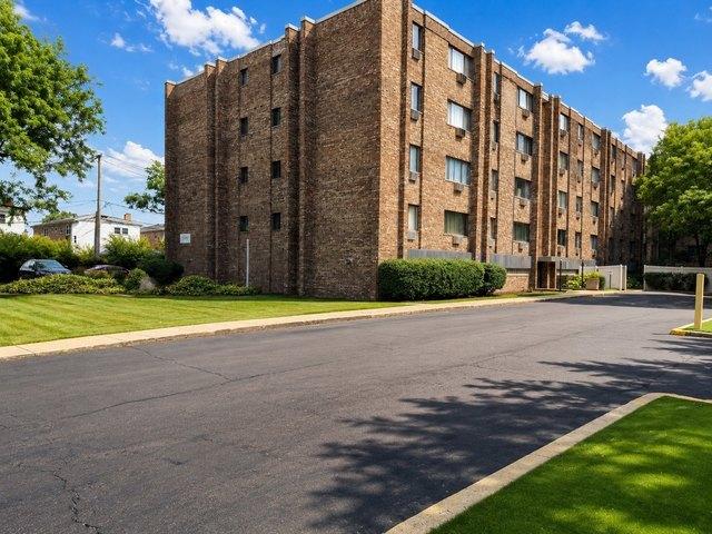 5306 N Cumberland Ave Apt 521, Chicago, IL 60656