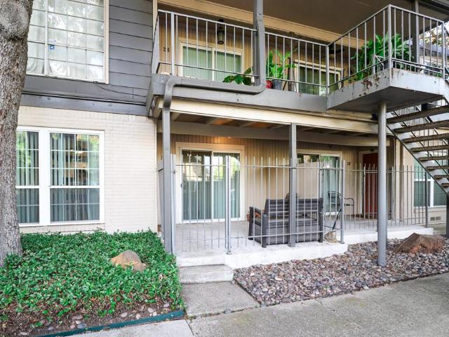 5306 Fleetwood Oaks Avenue # 126