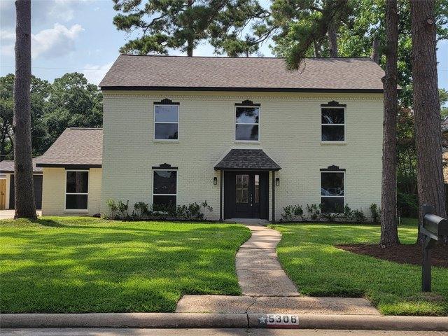 5306 Green Springs Dr, Houston, TX 77066