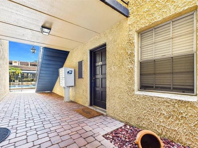 5306 Santa Rosa Ct Unit 143, Tampa, FL 33609