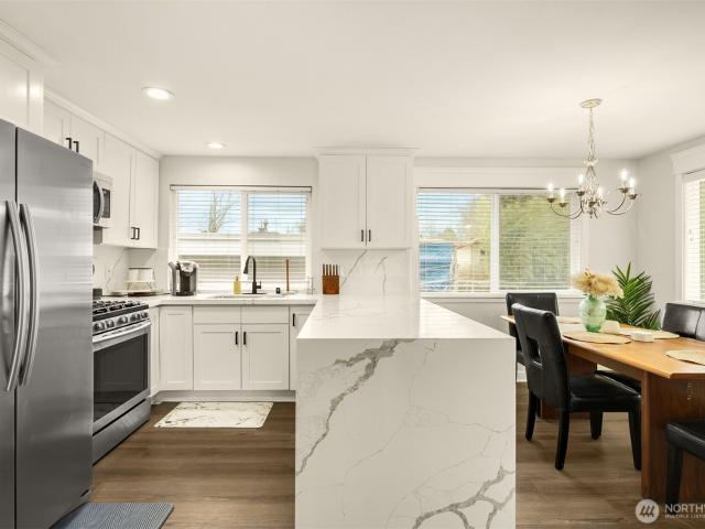 5306 26th Ave S, Seattle, WA 98108 | MLS #2528