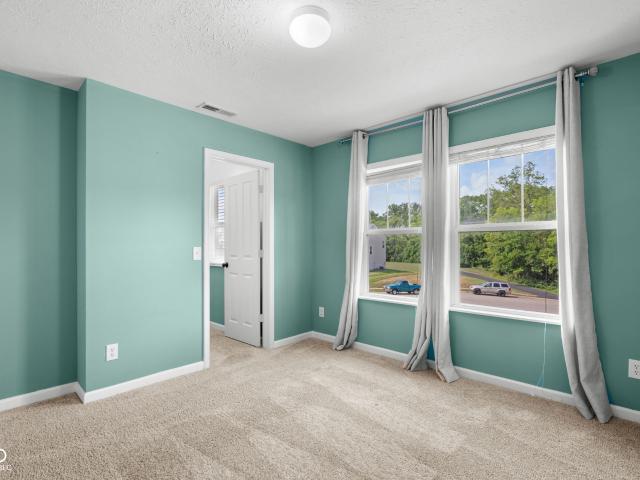 5307 Misthaven Ln, Greenwood, IN 46143 | MLS #22113