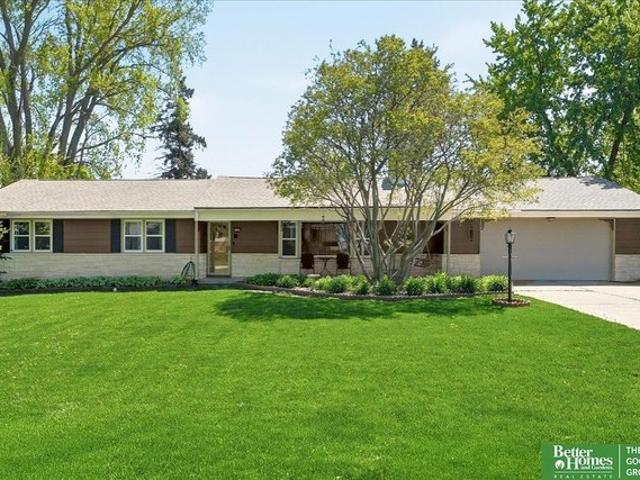 5307 Newport Ave, Omaha, NE 68152