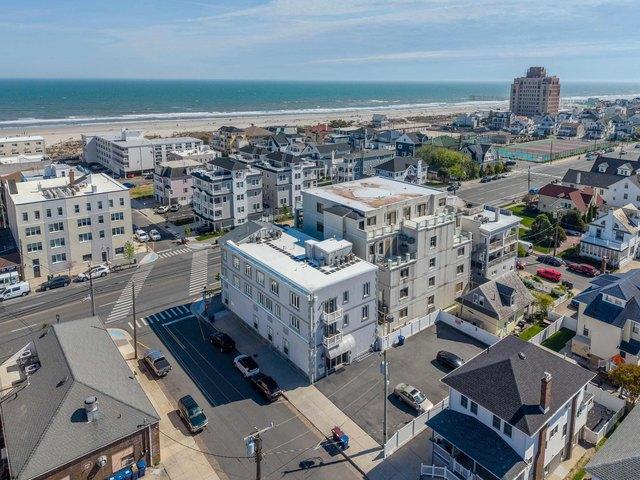 5307 Atlantic Ave Apt E, Ventnor, NJ 08406