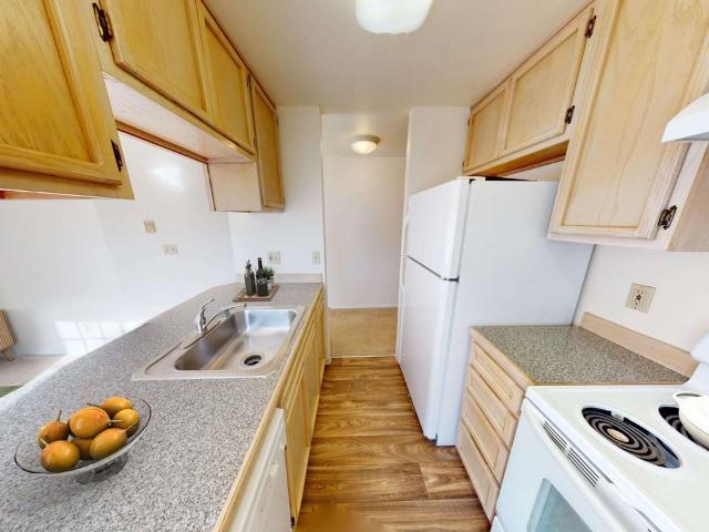 5307 LIVE CLOSE TO UNIVERSITY VILLAGE AND UW! 2 Bedroom Apartment for Rent at 5307 Ravenna Pl Ne, Seattle, WA 98105 University District