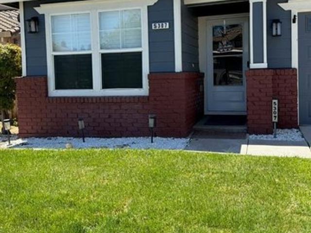 5307 Perrin Ct, Riverbank, CA 95367