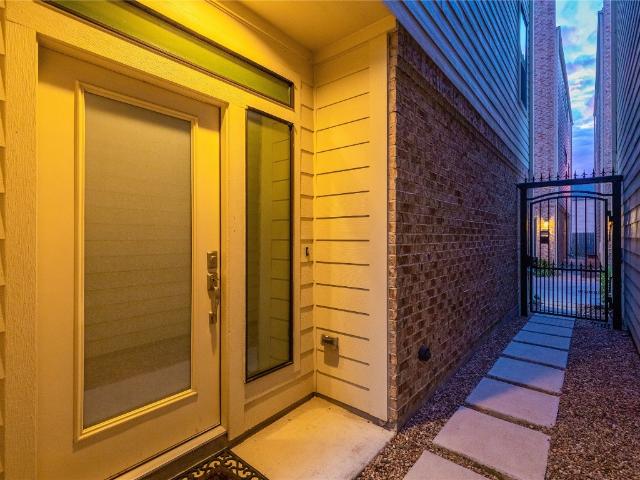 5307 Petty St, Houston, TX 77007 | MLS #86449 | Compass