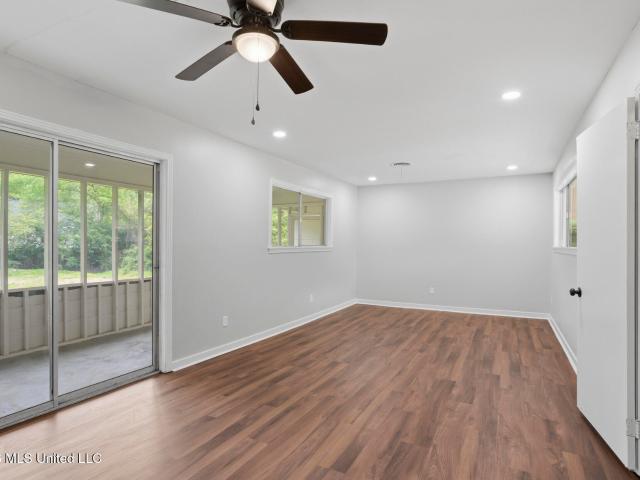 5307 Pine Lane Drive