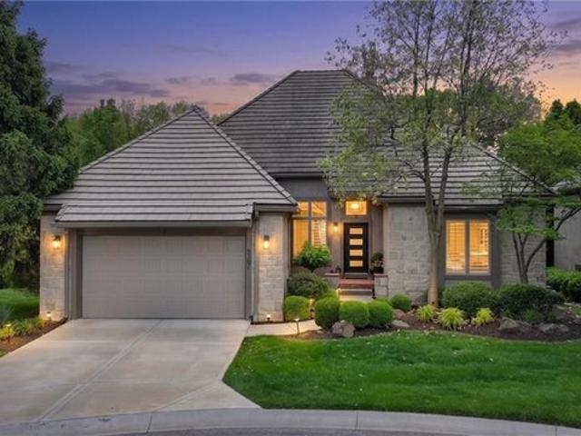 5307 W 124th Ct, Leawood, KS 66209