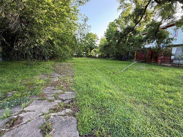 5307 Willow Glen Dr, Houston, TX 77033