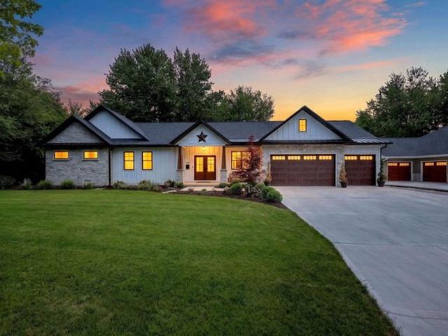 5308 Midmoor Rd, Monona, WI 53716