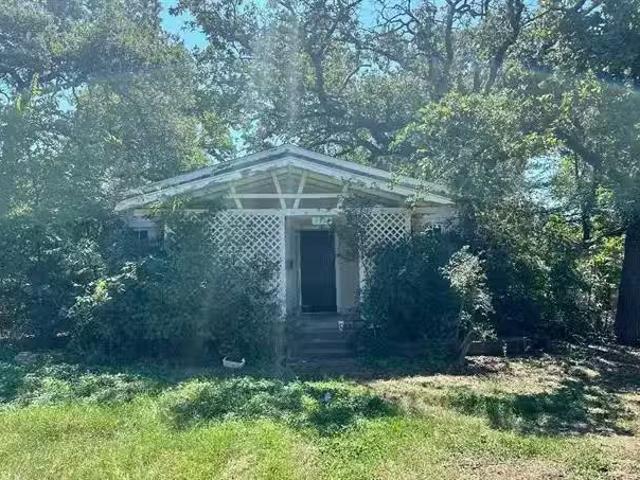 5308 N HAMPSHIRE BLVD, FORT WORTH, TX 76112 Single Family Resi.