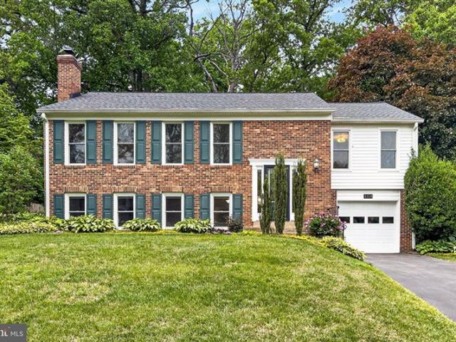 5308 New Church Ct, Fairfax, VA 22032