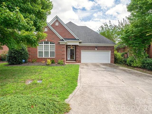 5308 Old Course Dr, Cramerton, NC 28032