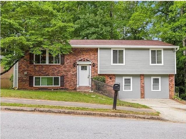 5308 Olde St, Stone Mountain, GA 30088