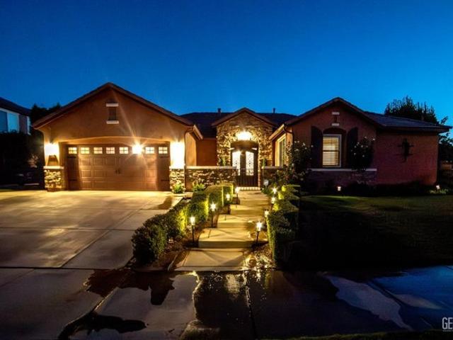5308 Aurora Way, Bakersfield, CA 93306