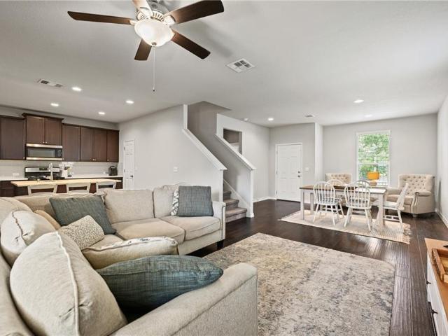5308 Golden Canary Ln