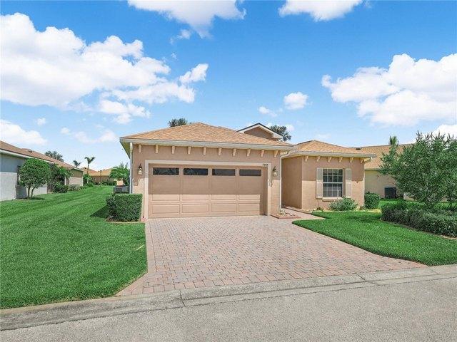 5308 Green Dr, Winter Haven, FL 33884