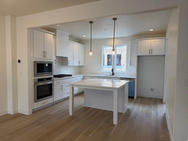 5308 W Center Field Dr S Unit 136, South Jordan, UT 84009