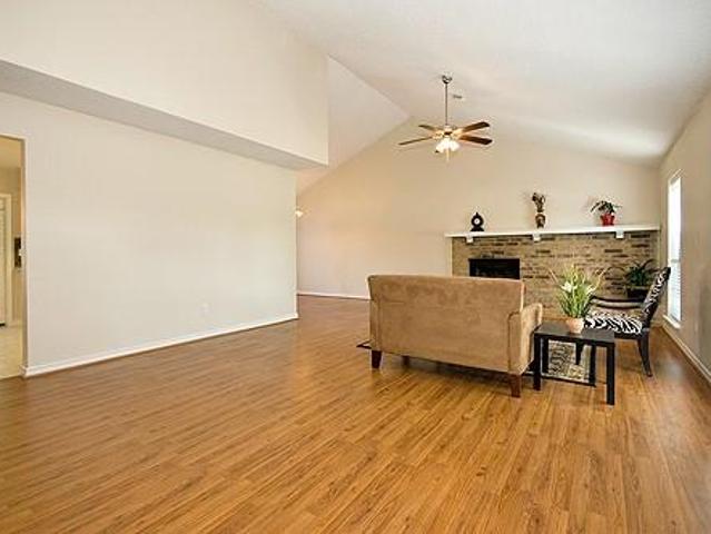 5309 Maple Court