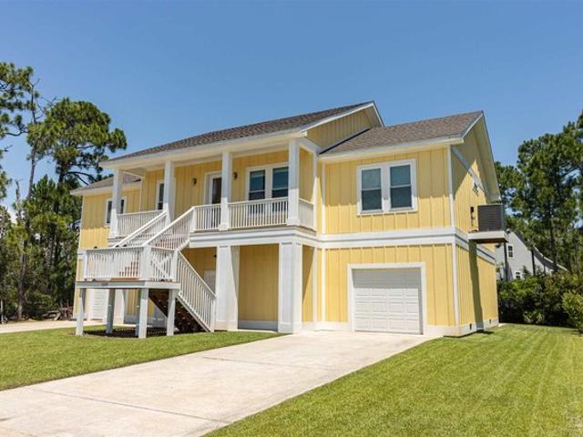 5309 N Shore Dr, Pensacola, FL 32507