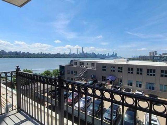 5309 City Pl #5309, Edgewater, NJ 07020
