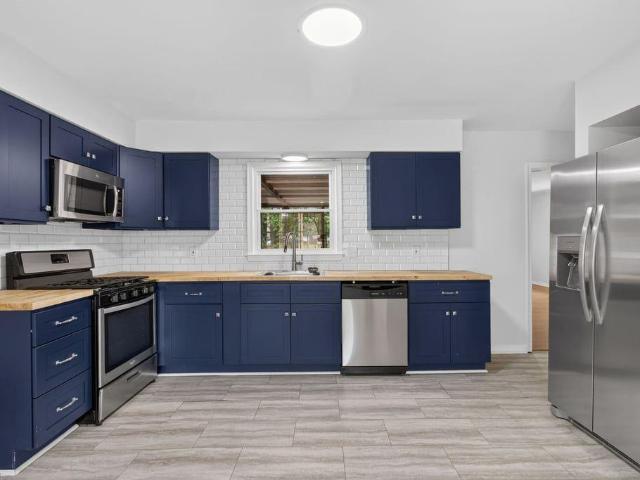 5309 Leesburg DR