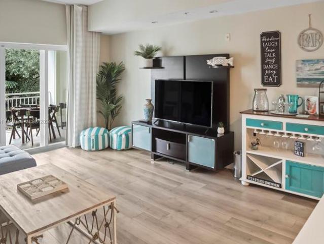 5300 NW 87th Ave #612, Doral, FL 33178