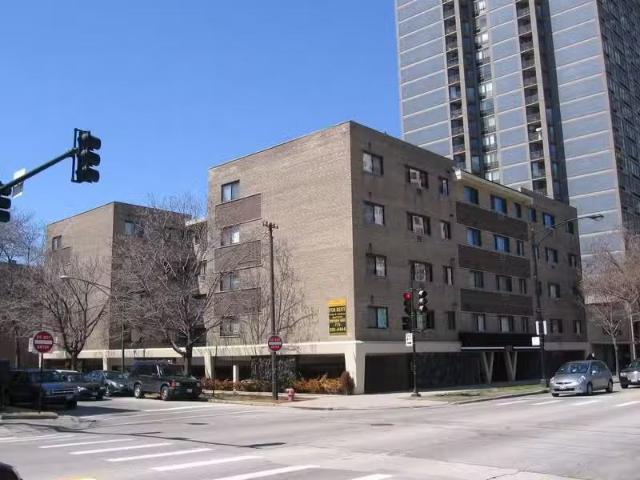 5300 N. Sheridan Road #204 5300 N Sheridan