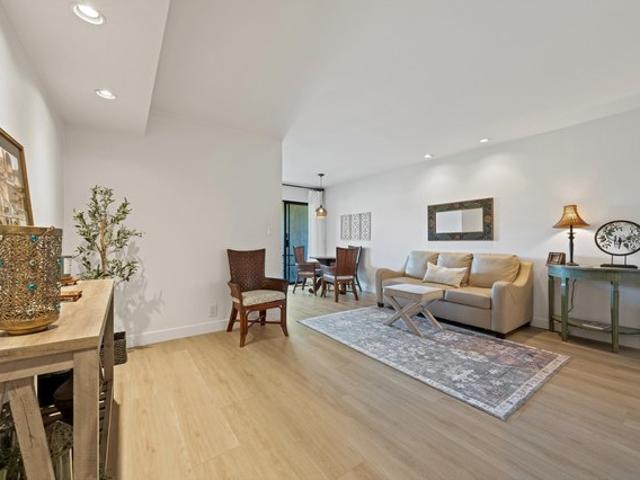5300 E Waverly Dr, Palm Springs, CA 92264