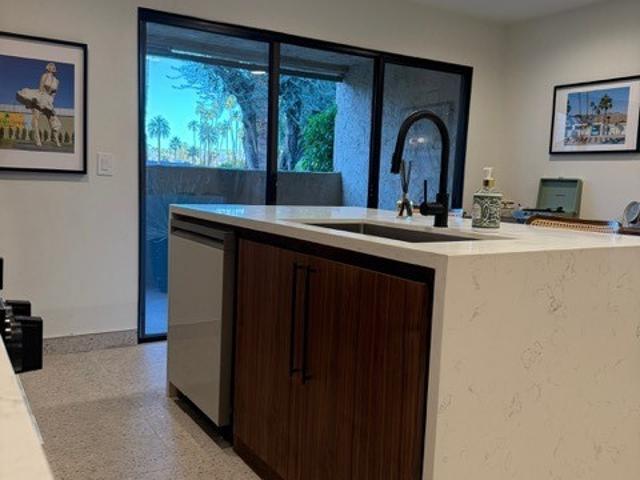 5300 E Waverly Drive M4104