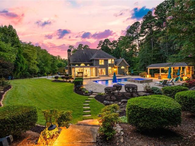 5300 Hill Road NW