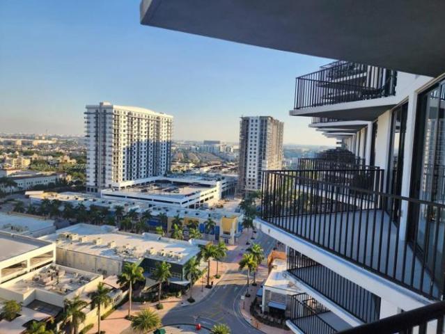 5300 Paseo Blvd #1411, Doral, FL 33166