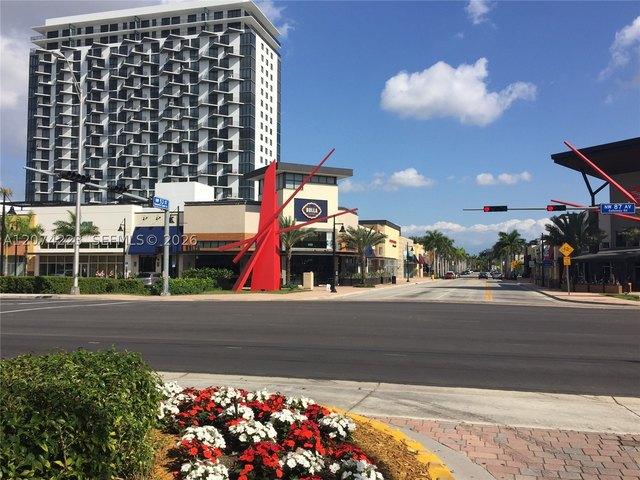 5300 Paseo Blvd Unit 410, Doral, FL 33178