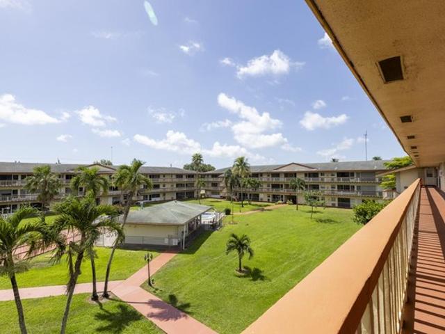 5300 Washington St Apt D306, Hollywood, FL 33021